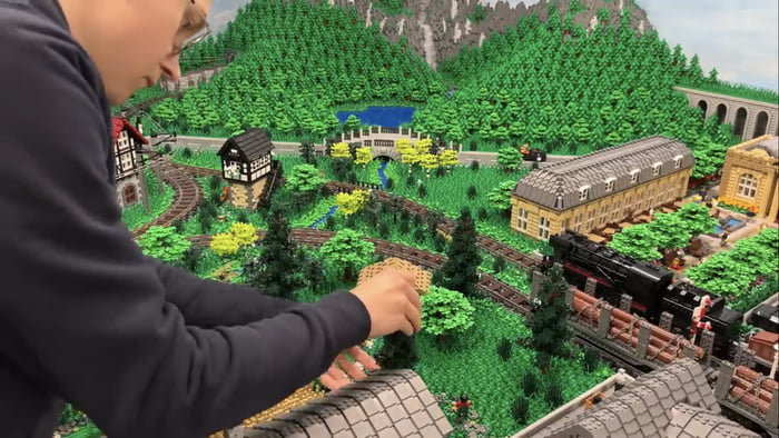 Brickcrafts: a german guy building a gigantic miniature wonderland in ...