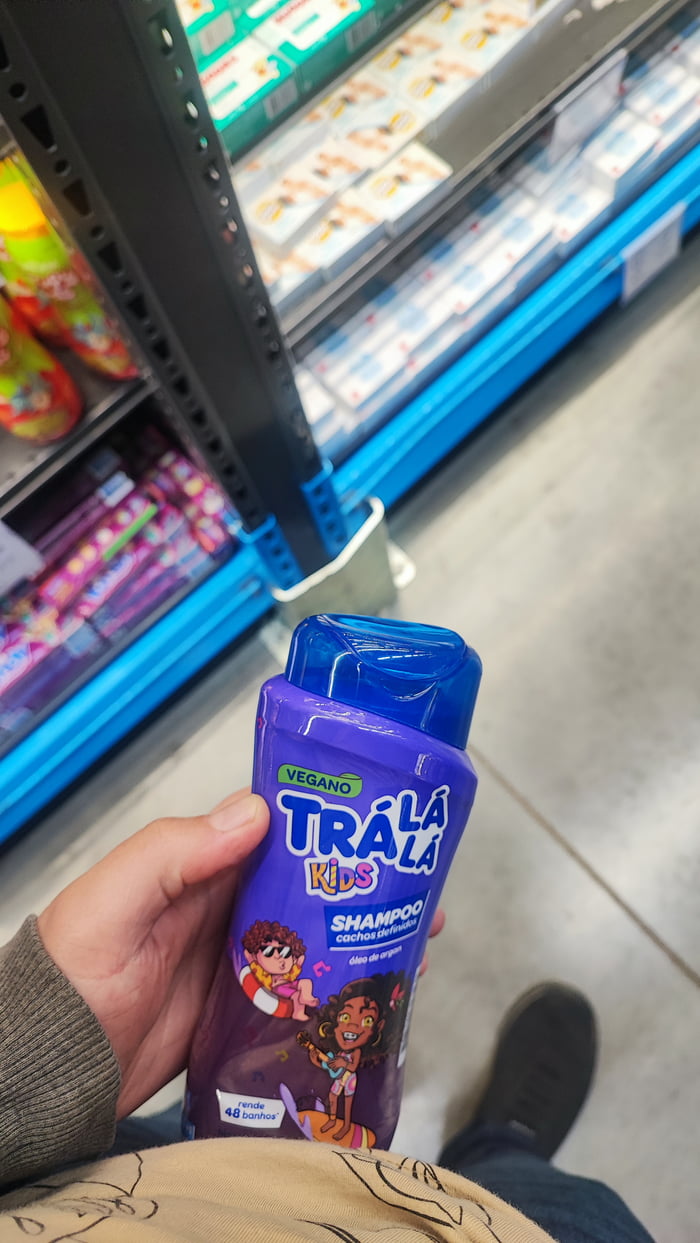 You touch my tralala... My ding dong - 9GAG