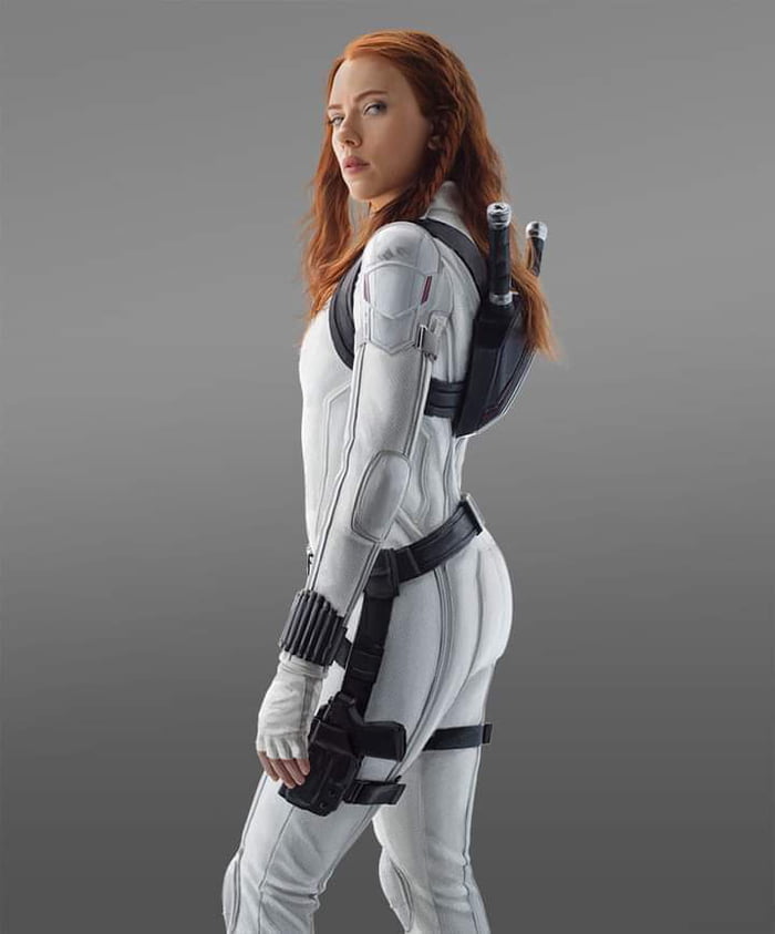Black Widow flat ass - 9GAG