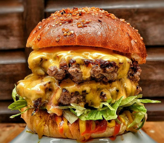 Juicy burger - 9GAG