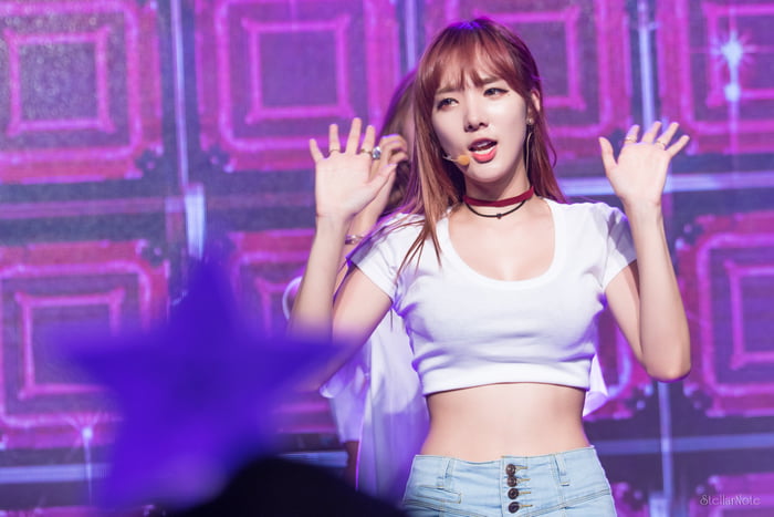 Beautiful Minhee! - 9GAG