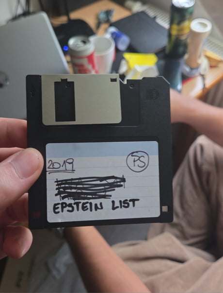 Best Funny floppy disk Memes - 9GAG