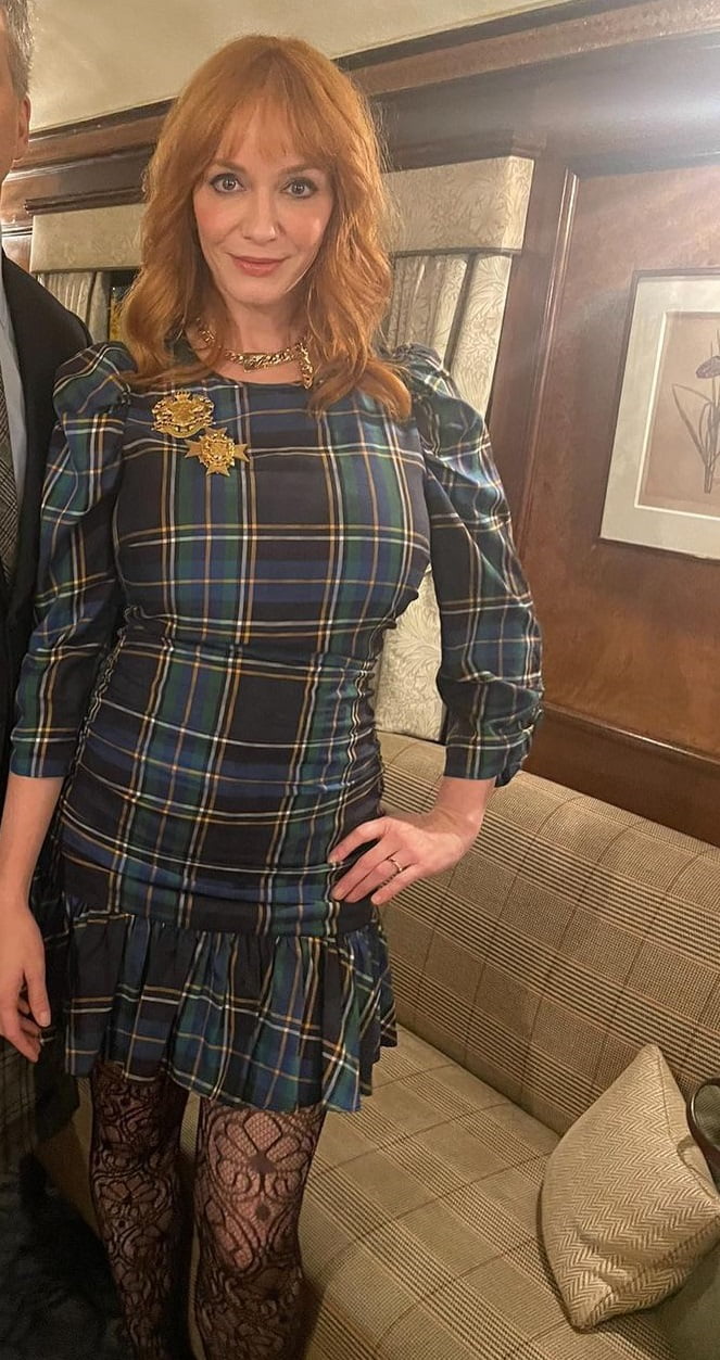 Christina Hendricks - 9GAG