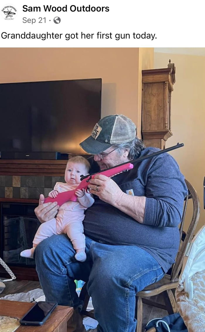 She looks likes she’s really enjoying herself.. - 9GAG