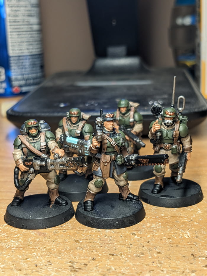 My First WH40K Miniatures Ever Painted! - 9GAG