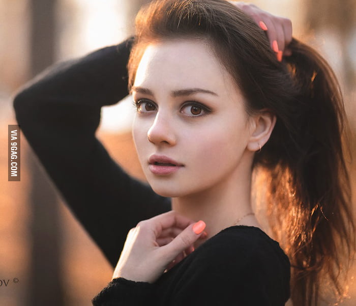 Cute girl - 9GAG