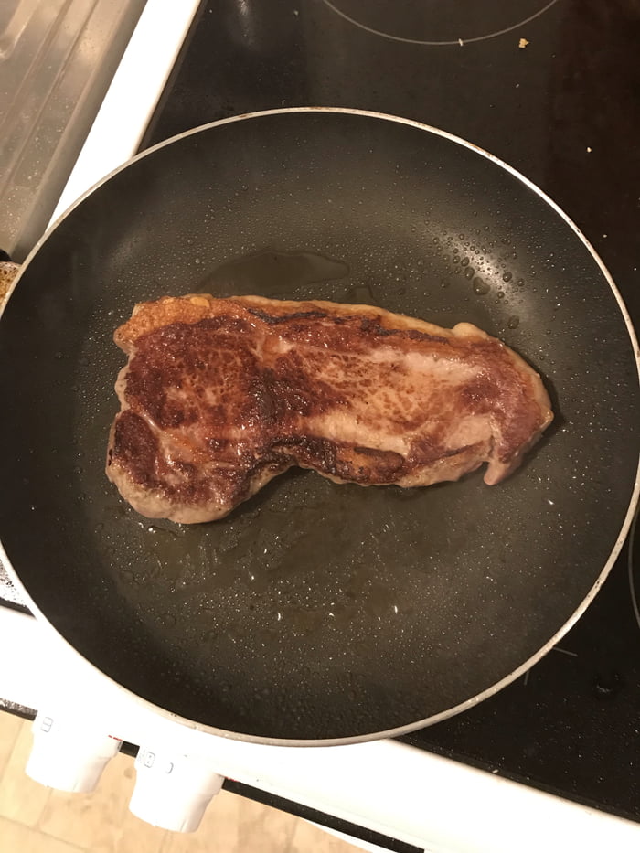 My steak looks like a chode... - 9GAG