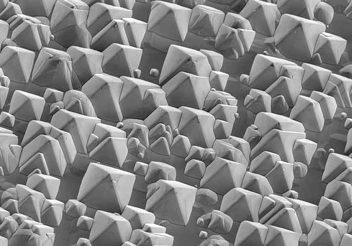 Solar Panels Under Electron Microscope 9gag 8225