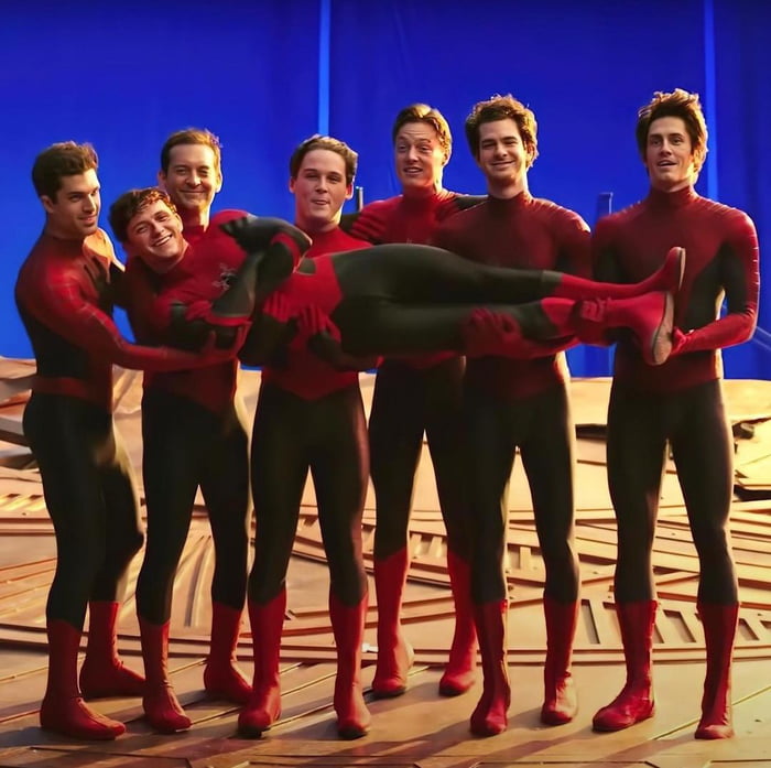 Spider-Man, Spider-Man and Spider-Man with their stunt doubles on the ...