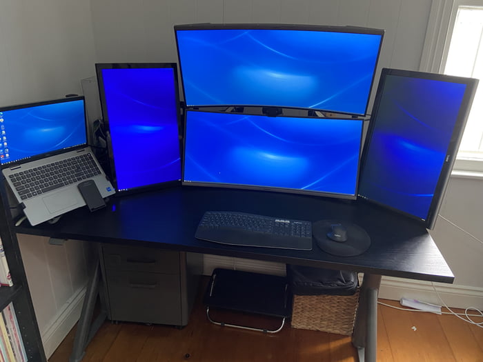 The @home work-station has evolved - 9GAG