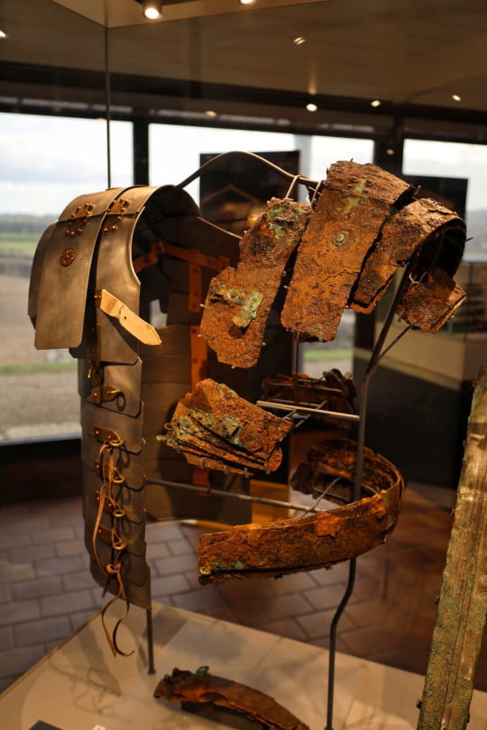 The best preserved 'Lorica Segmentata', Roman Plate Armour in the world ...