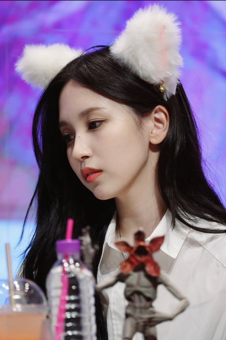 DooDoo_22 Twitter Update - Mina with bangs - 9GAG