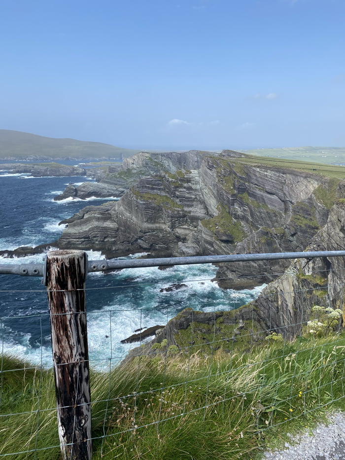 We still posting landscapes? Hi from Kerry, Ireland 🇮🇪 - 9GAG