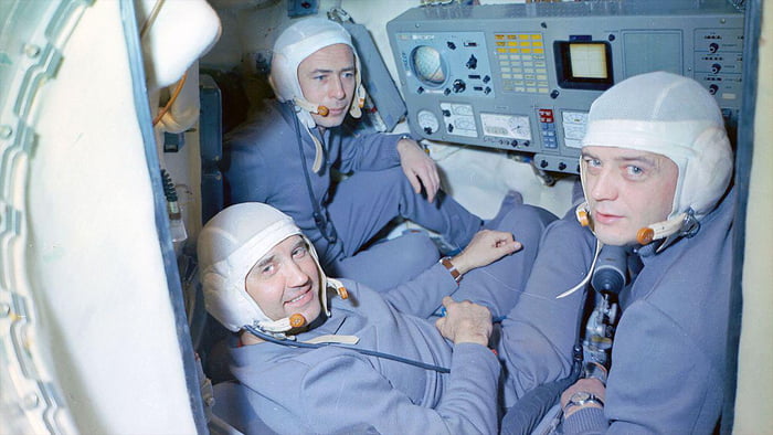 On this day in space! June 29, 1971: 3 Cosmonauts lost in Soyuz 11 tragedy - 9GAG
