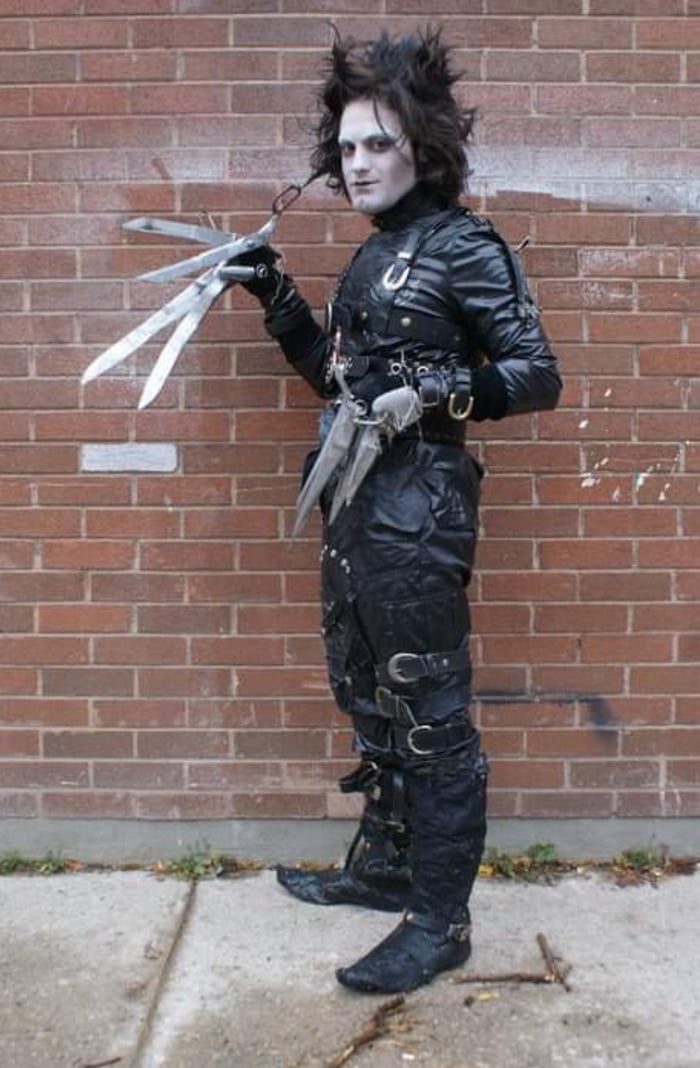 Getting ready for Halloween! Feeling spooky - 9GAG