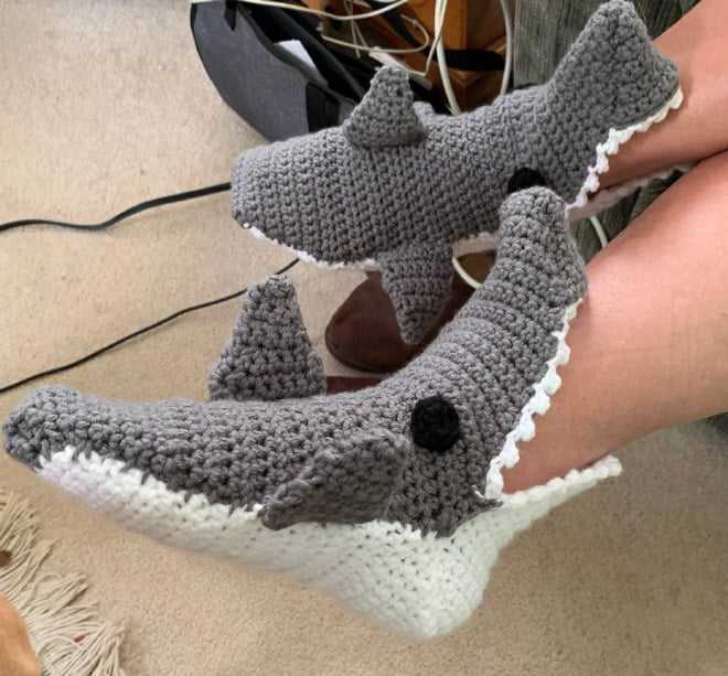 These Crochet Shark Bite Slippers Look Like They're Attacking Your Feet ...