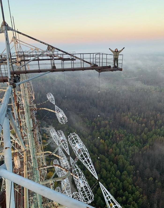 Illegal freedom, Lattice Climbing on the 150 meters tall duga radar in pripyat - 9GAG