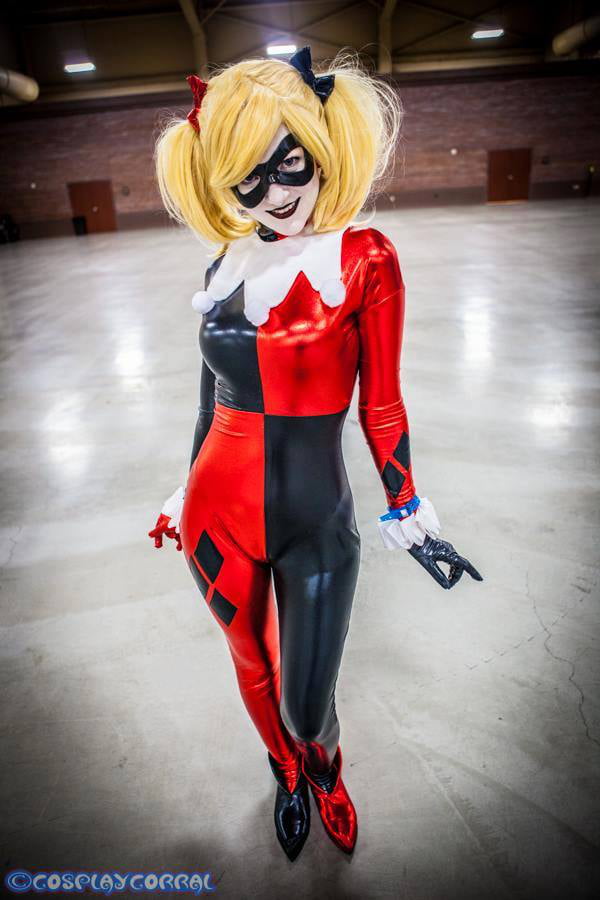 Harley Quinn by Ashlynne Dae Cosplay - 9GAG