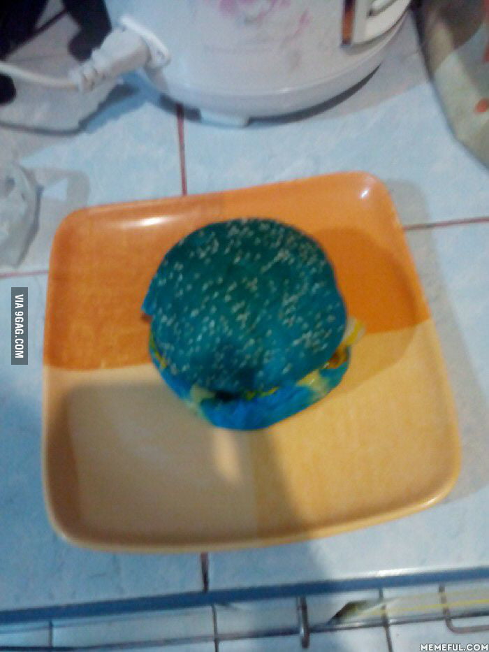 Spongebob's Pretty Patty in Real Life . Such a Yummy Burger - 9GAG