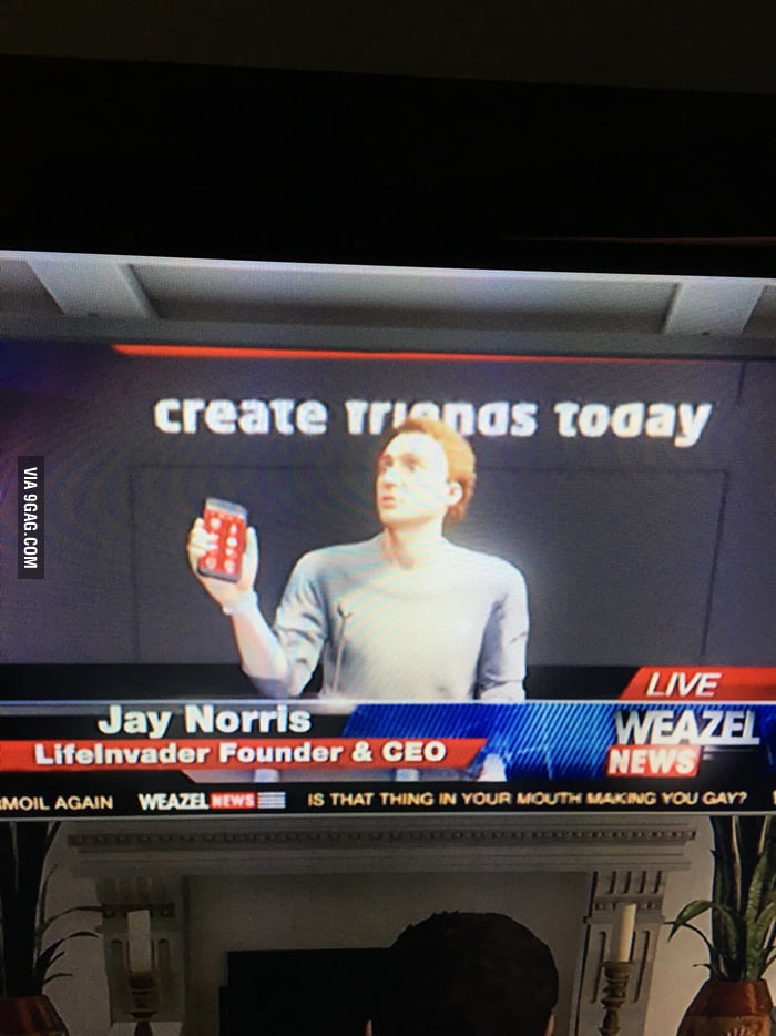 Jay Norris revealing the Note 7 - 9GAG