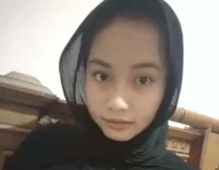 UKHTI NAUGHTY - Bonus (Leisya) - 9GAG