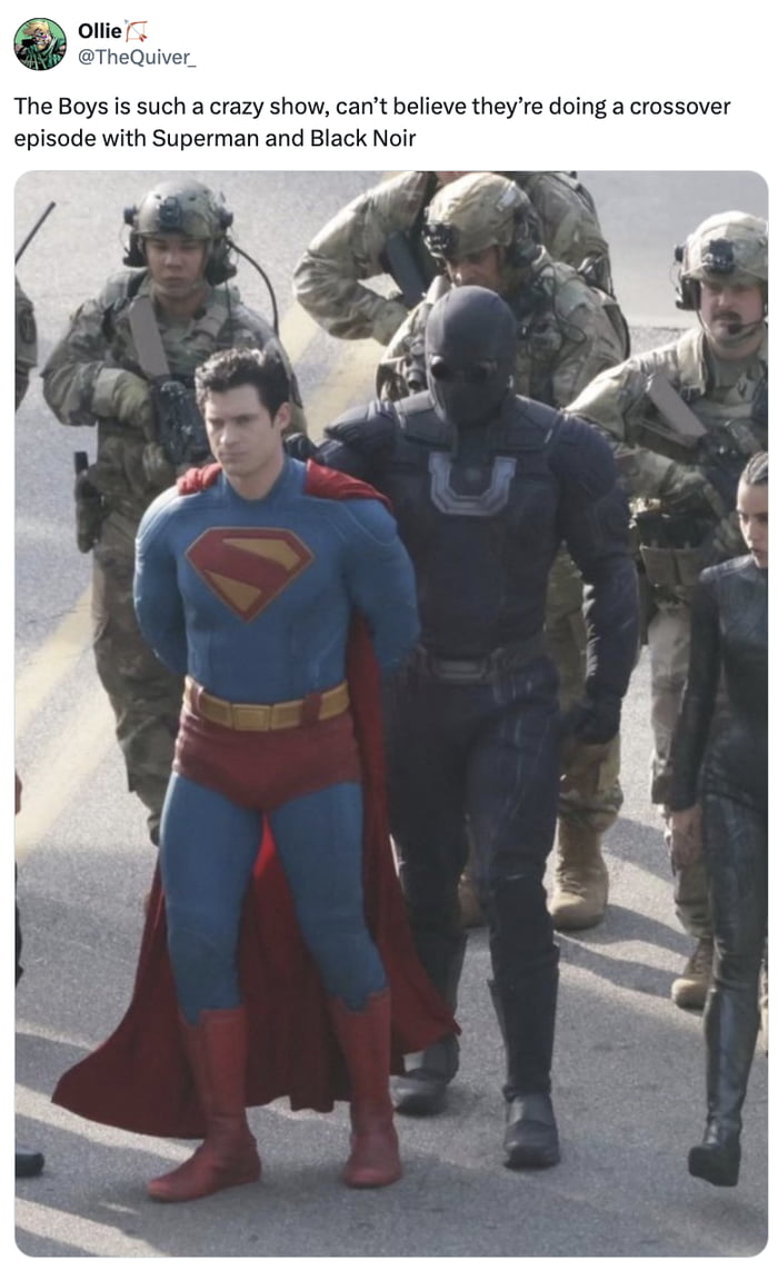 'Superman' New Set Photos Reveal First Look At David Corenswet's Clark ...
