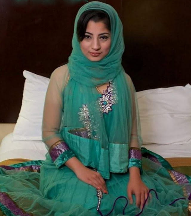 Nadia Ali 31 Another Victim Of The Tyrant Irani Regime 9gag