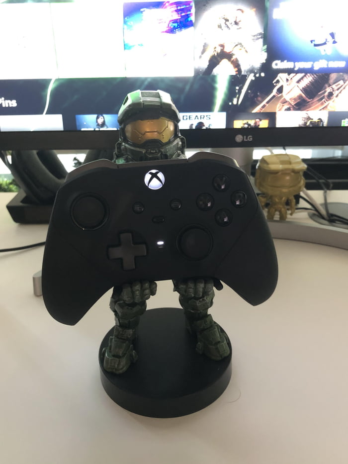 Awesome Halo controller holder! - 9GAG