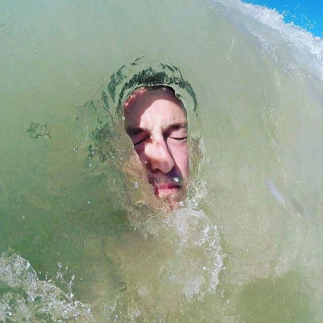 The moment the wave came for a hug | Worth to watch