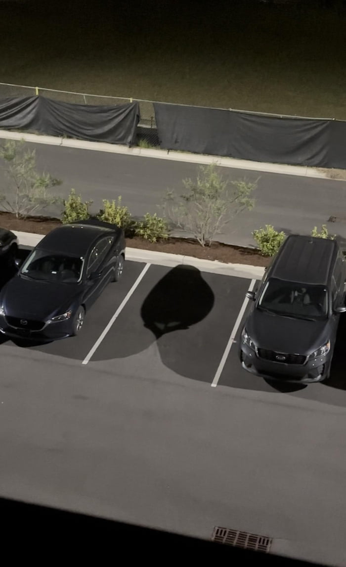 Overlapping car shadows creating an extremely dark composite shadow - 9GAG