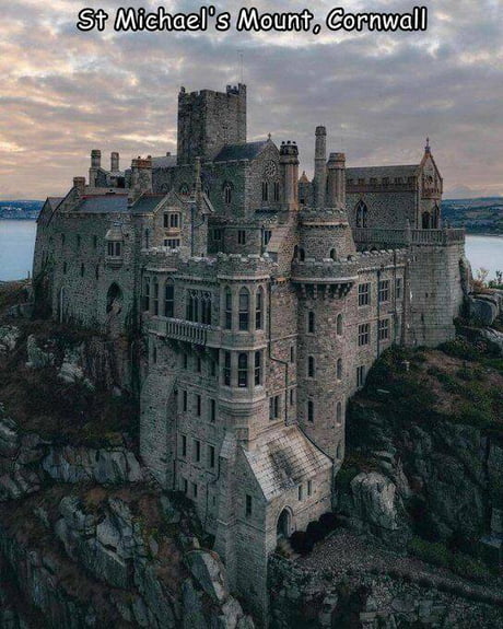 Best Funny castle Memes - 9GAG