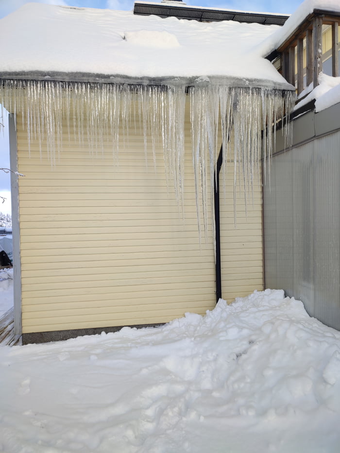 Im getting a zweihander boys! - 9GAG