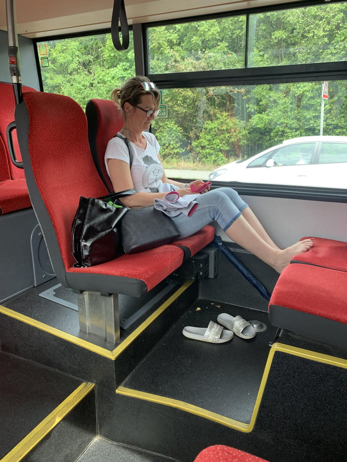 POS lady on the bus decides to take up a 4 seat, putting her feet on one of the seats. - 9GAG