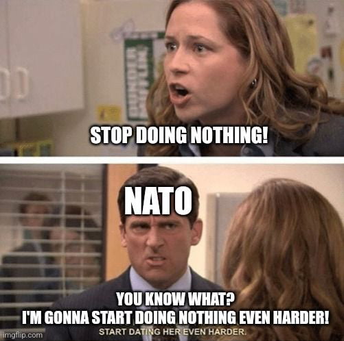 Quick! Hurry! We have to wait! Fast! - 9GAG