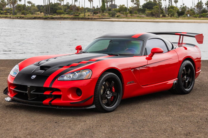 2008 Dodge Viper ACR (Fast And Deadly) - 9GAG