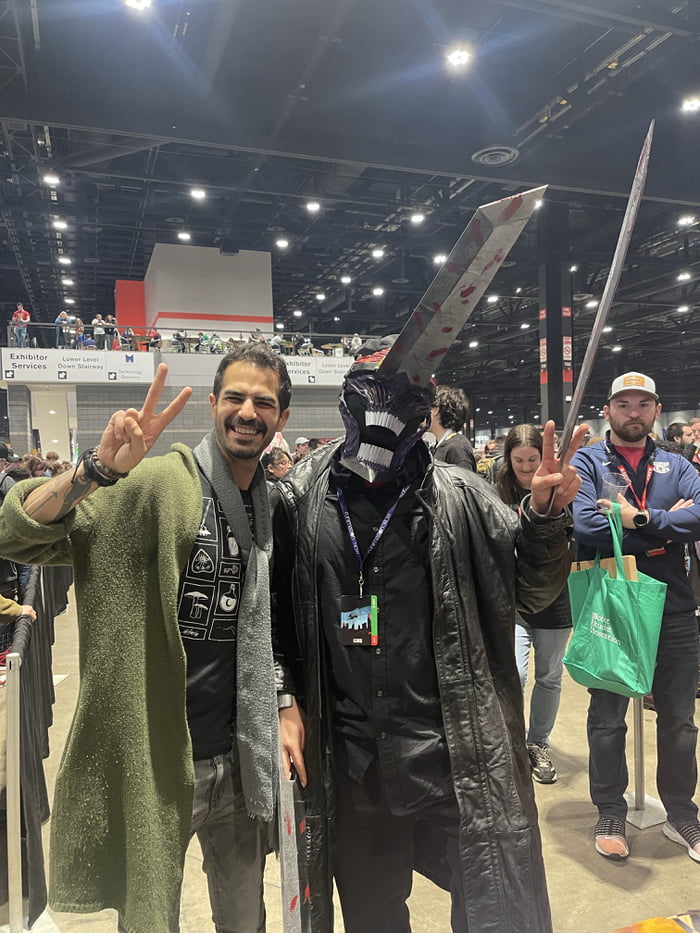 Wanted to show of my recent katana man cosplay next the the voice actor ...