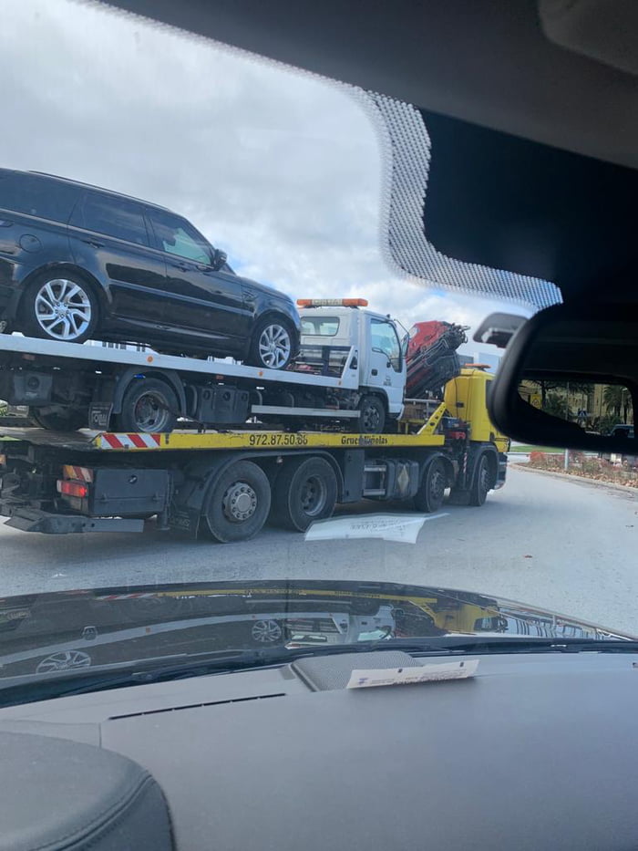 Recovery vehicle + Recovery Vehicle + recovered vehicle. RANGE OVER. - 9GAG