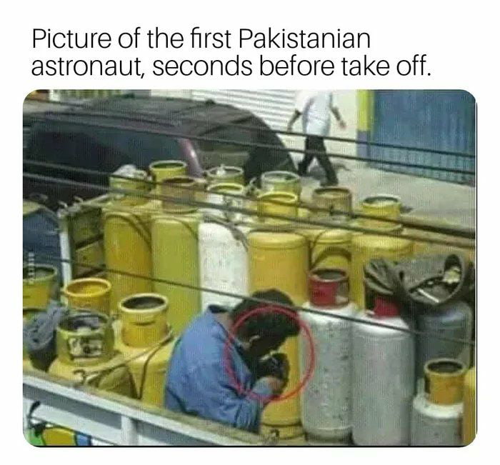 Pakistan astronaut - 9GAG