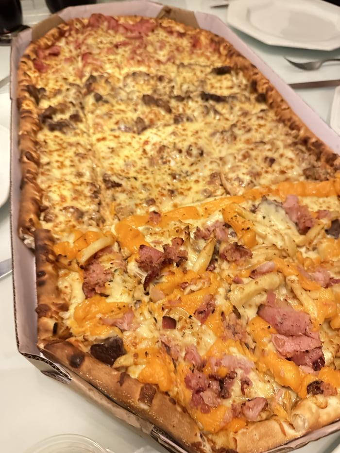 Behold the Brazilian pizza - 9GAG