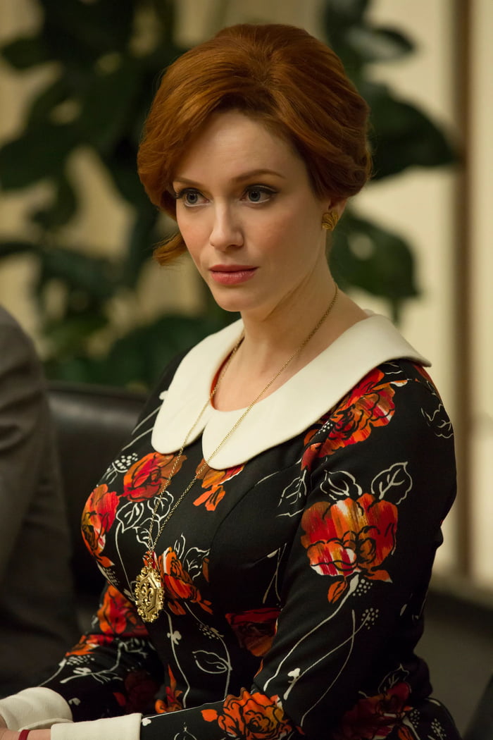 Christina Hendricks - 9GAG