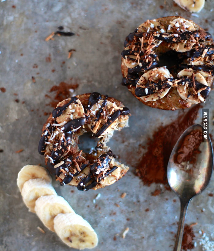 Toasted Coconut & Chocolate Chunk Banana Bread Donuts - 9GAG