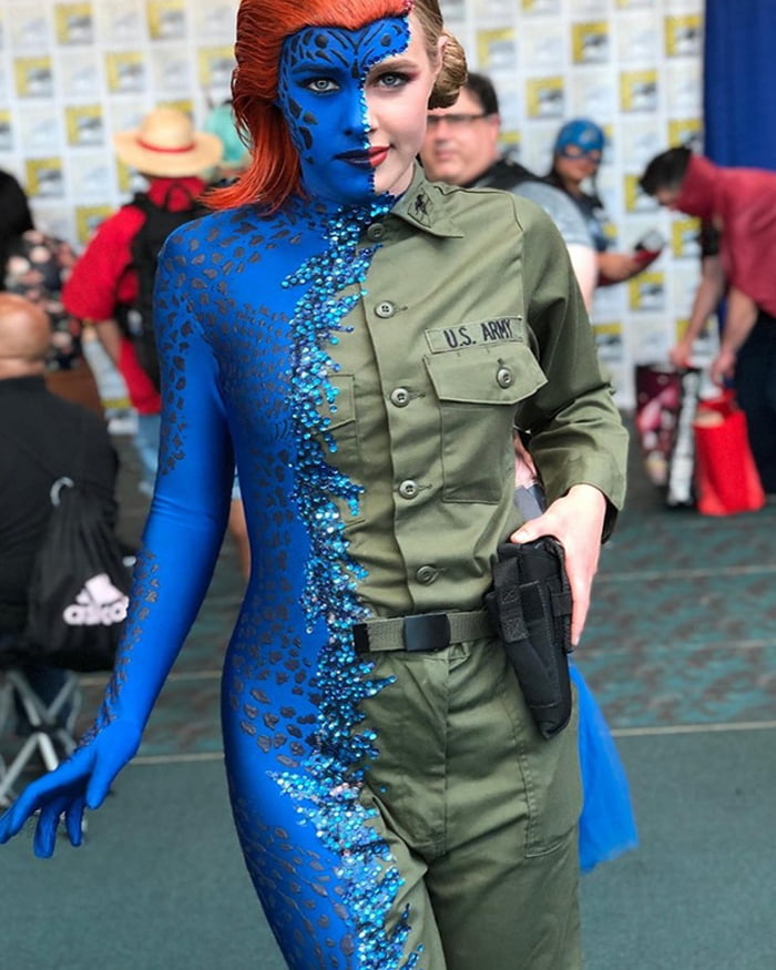 This Mystique cosplay mid merge (by magnetomystique) - 9GAG