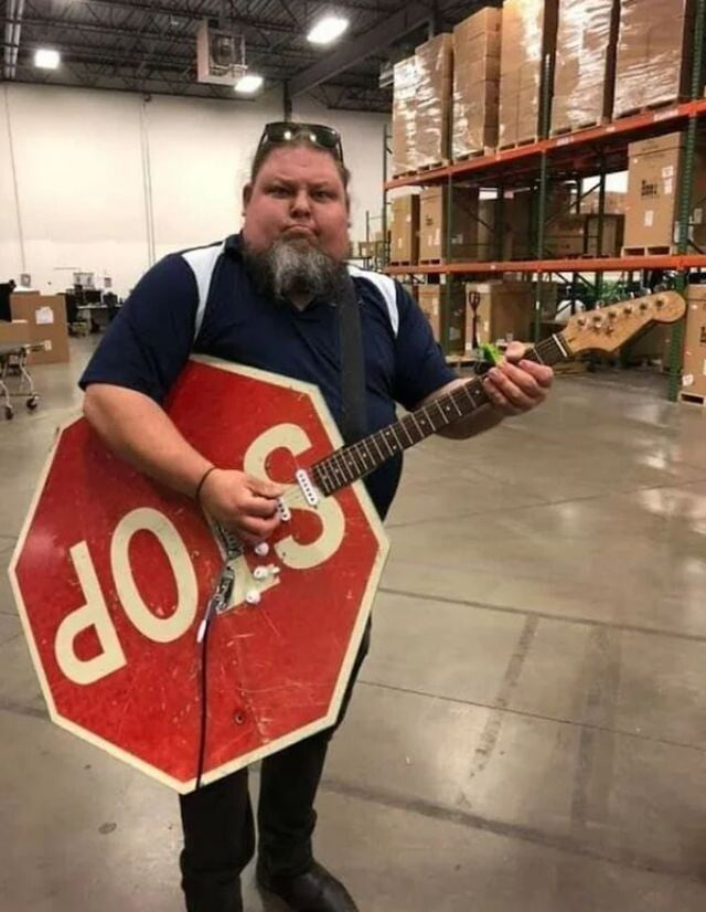 A stop sign turned to an electric guitar - 9GAG
