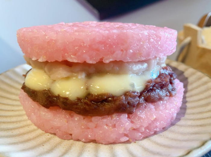 MOS Burger Taiwan's New Burger Looks Like A Denture - 9GAG