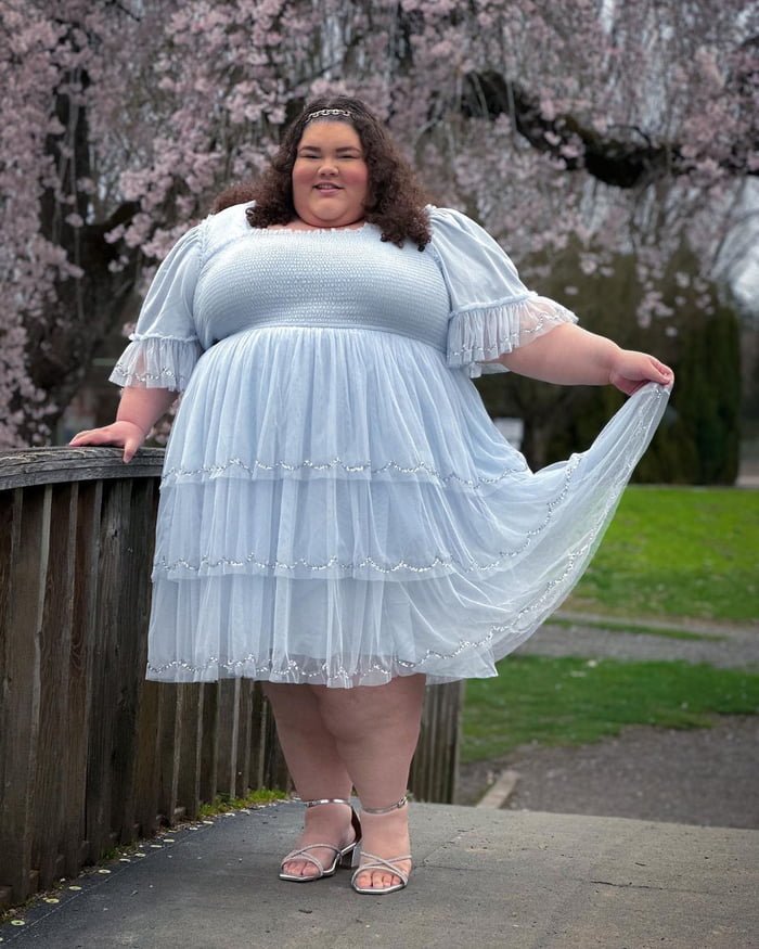 Creator Demands Airlines Give Overweight Flyers As Many Free Seats As ...