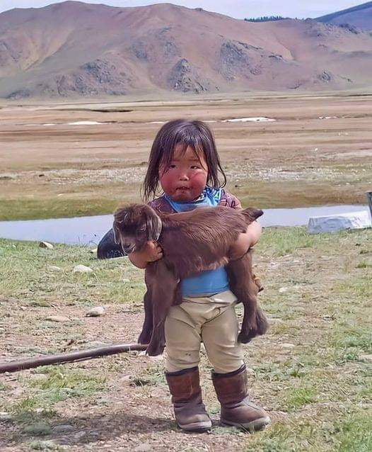 Two cuties in one picture - 9GAG