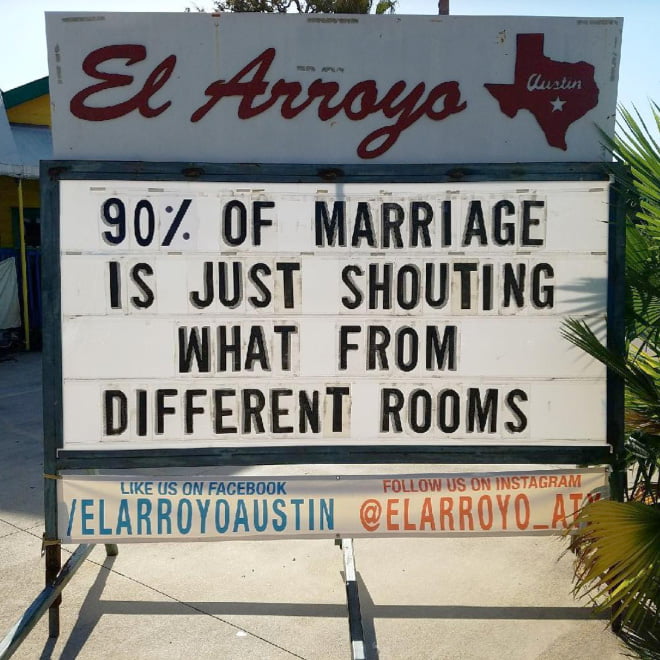 This Restaurant In Austin Earned Some Fames For Funny Signs - 9GAG
