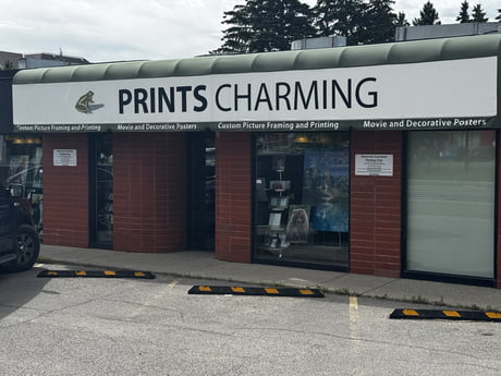 Best Funny funny store names Memes - 9GAG