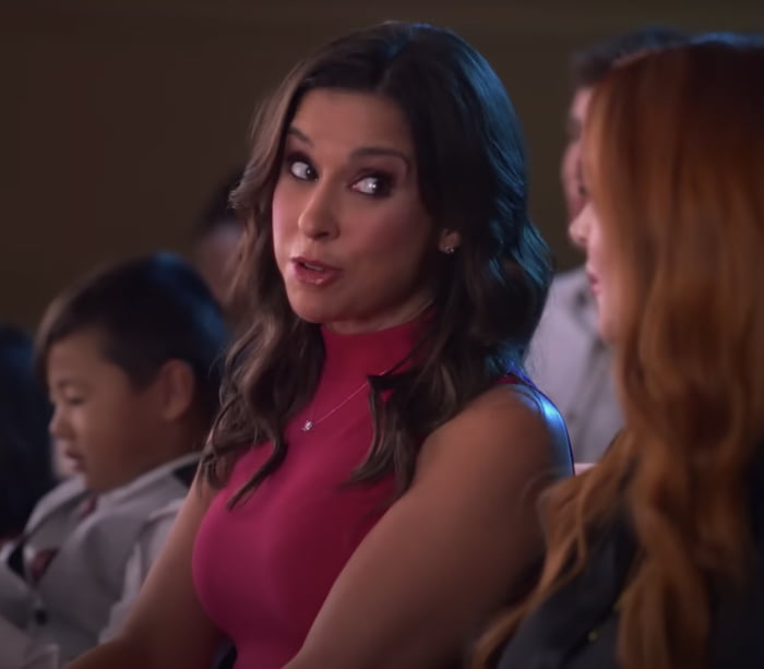 Lindsay Lohan, Amanda Seyfried & Lacey Chabert Reprise 'Mean Girls ...