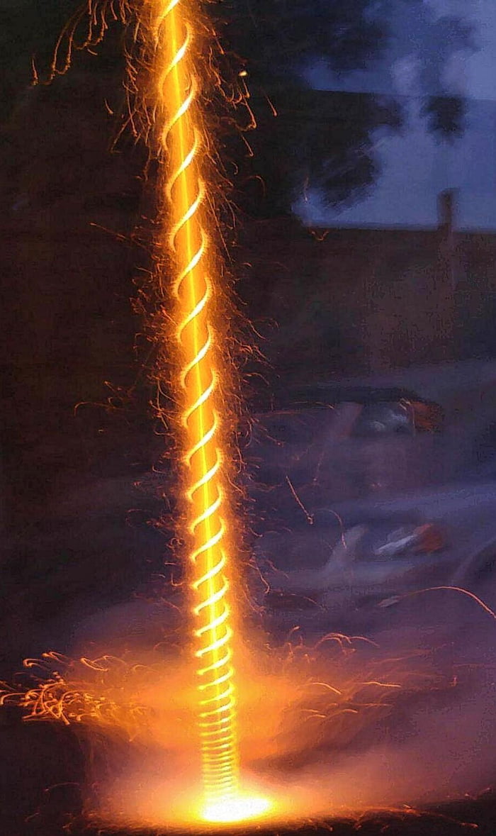 Long Exposure Photo Of A Firework Going Off 9GAG Long Exposure Photo Of A Firework Going Off 9GAG